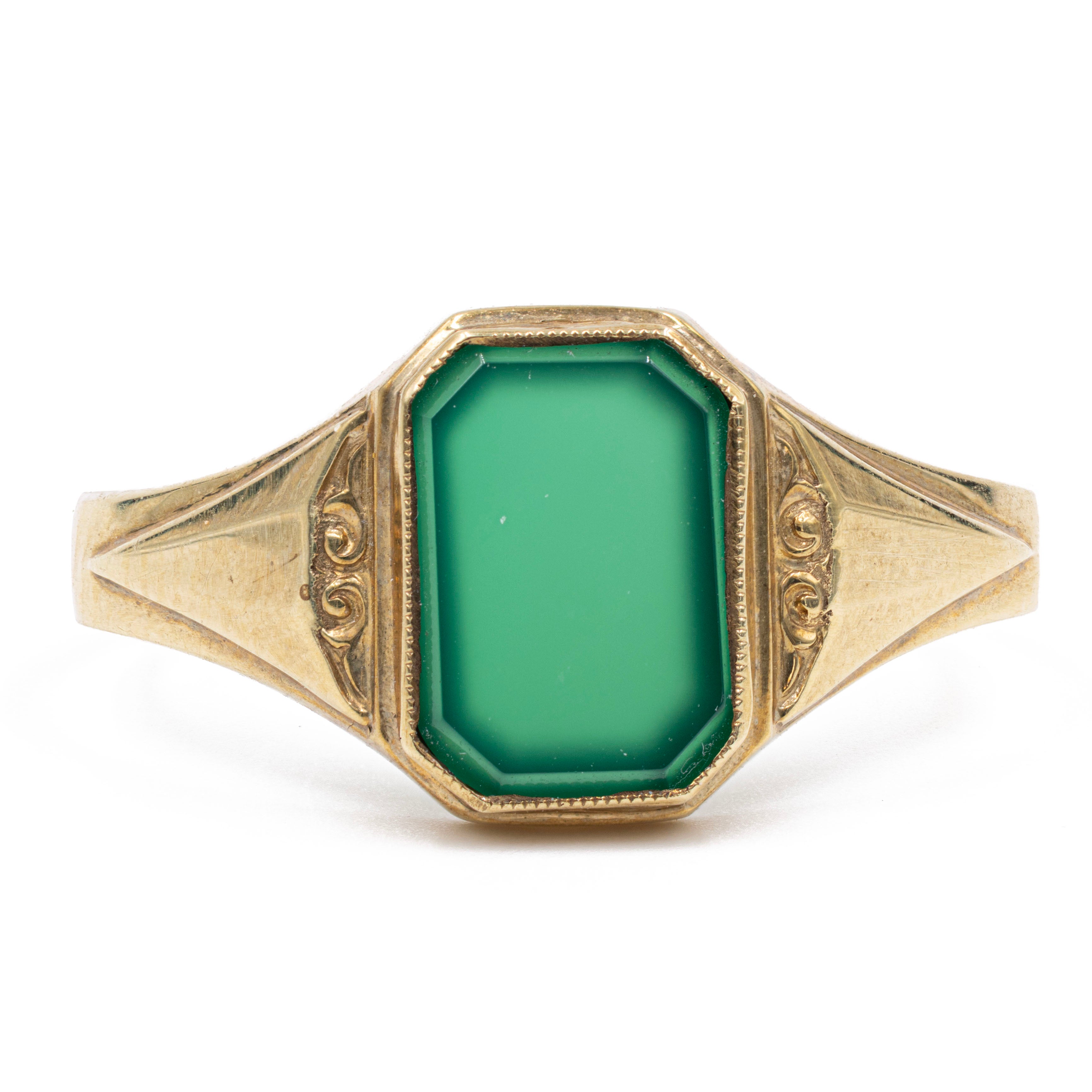 Anello vintage in oro giallo 8k con pasta di vetro verde, anni '60/'70 ...
