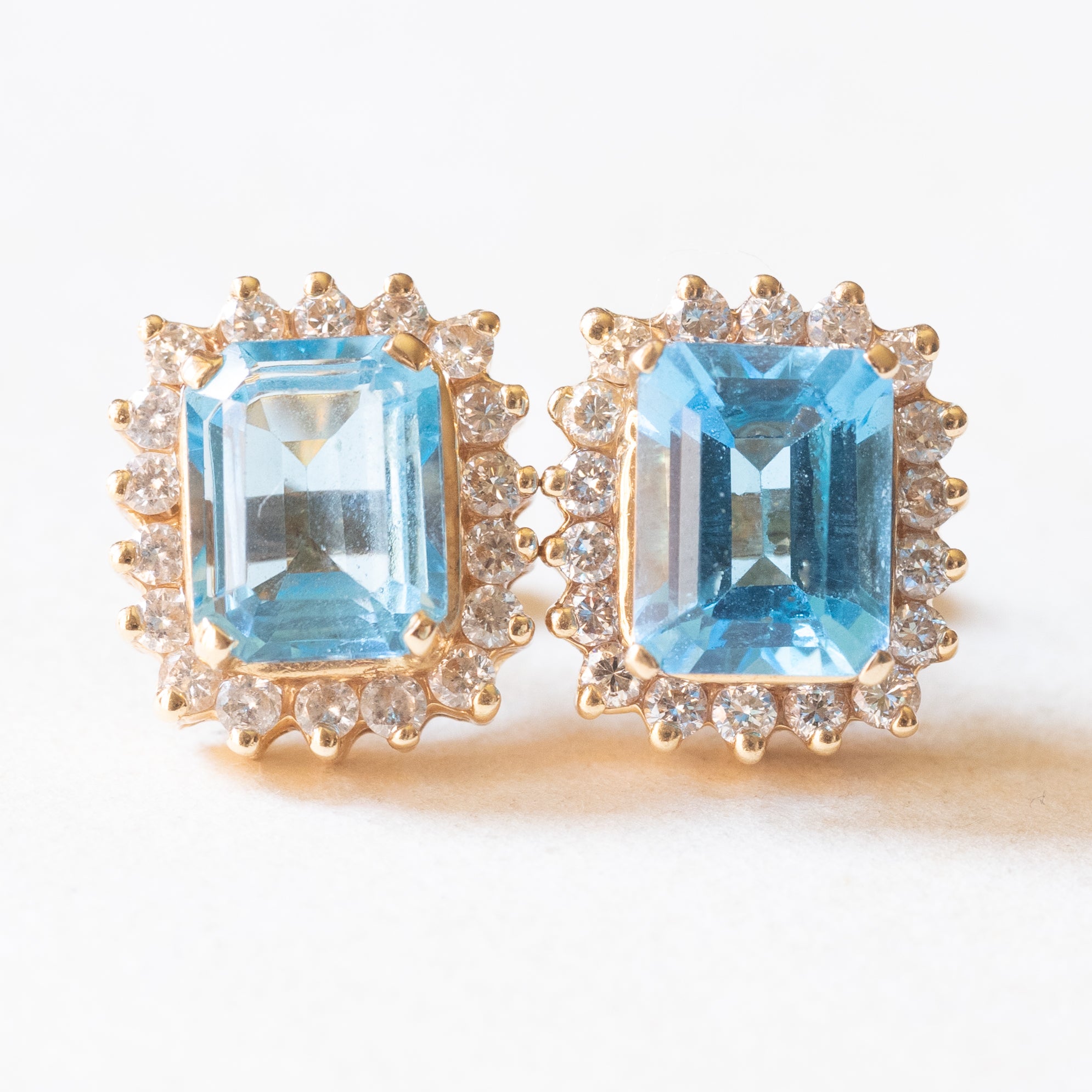 Orecchini a margherita vintage in oro giallo 14K con topazi azzurri (4 ...